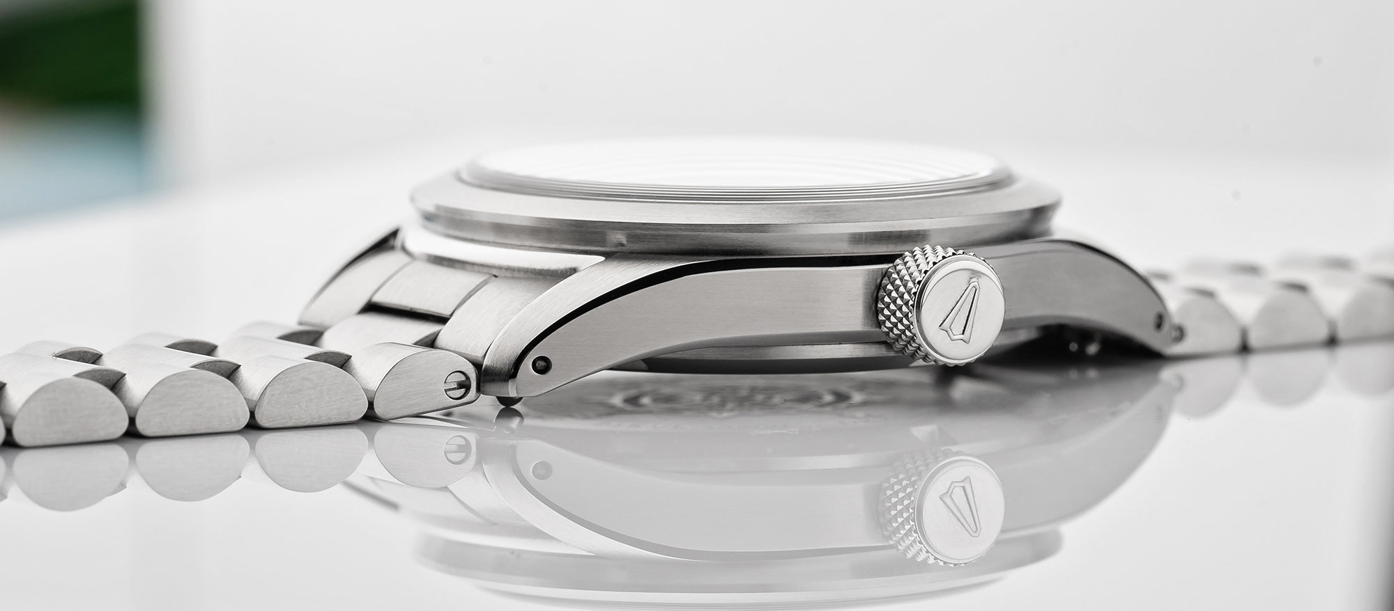 Dryden Heartlander Automatic Field Watch – Dryden Watch Co